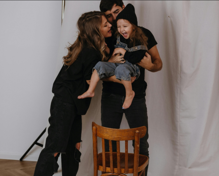 What to Do if Your Kids Are Camera-Shy During a Family Photoshoot – MoriiHub